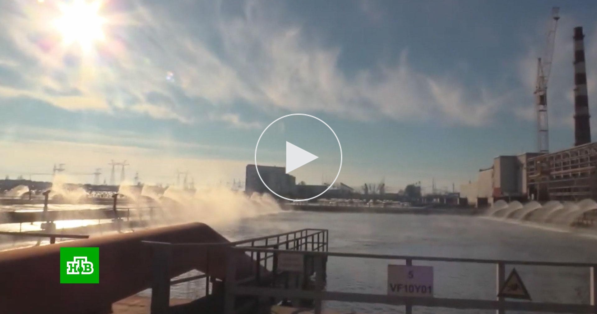 Дрон-камикадзе ВСУ сбили над Запорожской АЭС // Видео НТВ